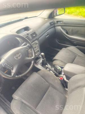 Pelēks Toyota Avensis 2005 Rīga, ar dzinēja tilpumu 2.00 L un nobraukumu 293 tūkst. km par 1200 €, foto 6 vietnē AUTOMOTO.COM.LV