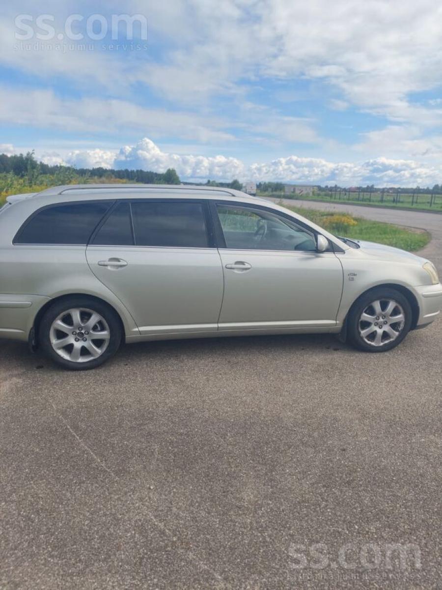 Pelēks Toyota Avensis 2005 Rīga, ar dzinēja tilpumu 2.00 L un nobraukumu 293 tūkst. km par 1200 €, foto 12 vietnē AUTOMOTO.COM.LV