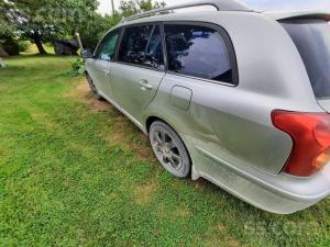 Серый Тойота Авенсис 2005 в Цесис, объемом двигателя 2.00 л и пробегом 500 тыс. км за 490 €, фото 5 на AUTOMOTO.COM.LV
