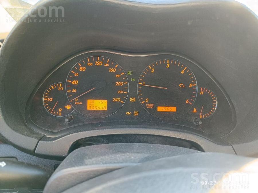 Серый Тойота Авенсис 2005 в Цесис, объемом двигателя 2.00 л и пробегом 500 тыс. км за 450 €, фото 8 на AUTOMOTO.COM.LV