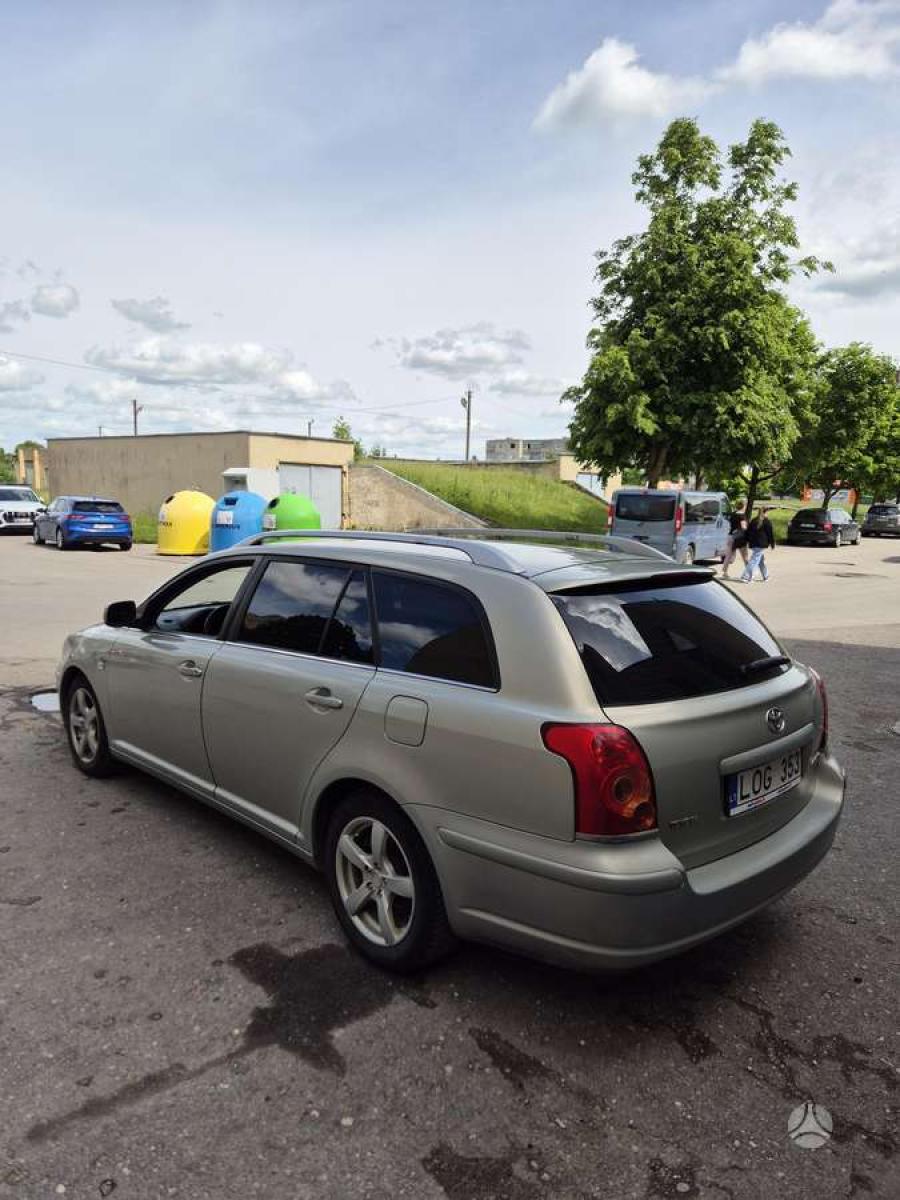 Grey Toyota Avensis 2005 in Mazeikiai, with an engine capacity of 2.00 L and mileage of 350 thousand km for 2800 €, photo 7 on AUTOMOTO.COM.LV