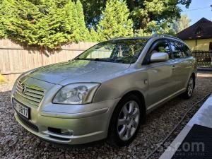 Grey Toyota Avensis 2005 in Riga, with an engine capacity of 2.00 L and mileage of 292 thousand km for 1470 €, photo  on AUTOMOTO.COM.LV