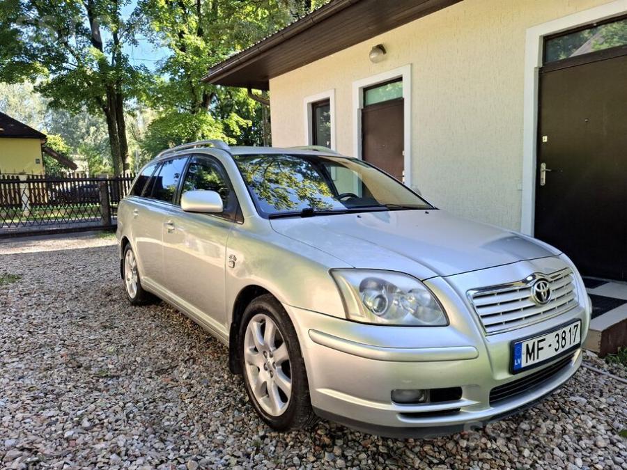 Серый Тойота Авенсис 2005 в Рига, объемом двигателя 2.00 л и пробегом 292 тыс. км за 1470 €, фото 3 на AUTOMOTO.COM.LV