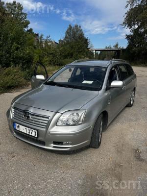 Pelēks Toyota Avensis 2005 Rēzekne, ar dzinēja tilpumu 2.00 L un nobraukumu 297 tūkst. km par 2200 €, foto 3 vietnē AUTOMOTO.COM.LV