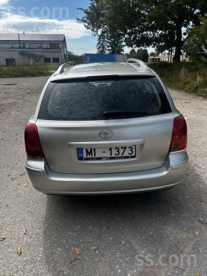 Pelēks Toyota Avensis 2005 Rēzekne, ar dzinēja tilpumu 2.00 L un nobraukumu 297 tūkst. km par 2200 €, foto 4 vietnē AUTOMOTO.COM.LV