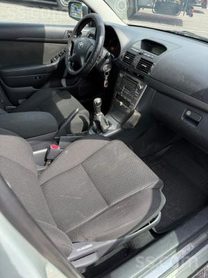 Серый Тойота Авенсис 2005 в Елгава, объемом двигателя 2.00 л и пробегом 325 тыс. км за 1900 €, фото 8 на AUTOMOTO.COM.LV