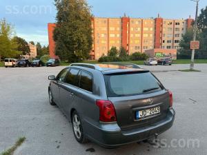 Серый Тойота Авенсис 2005 в Рига, объемом двигателя 2.00 л и пробегом 215 тыс. км за 2500 €, фото 5 на AUTOMOTO.COM.LV