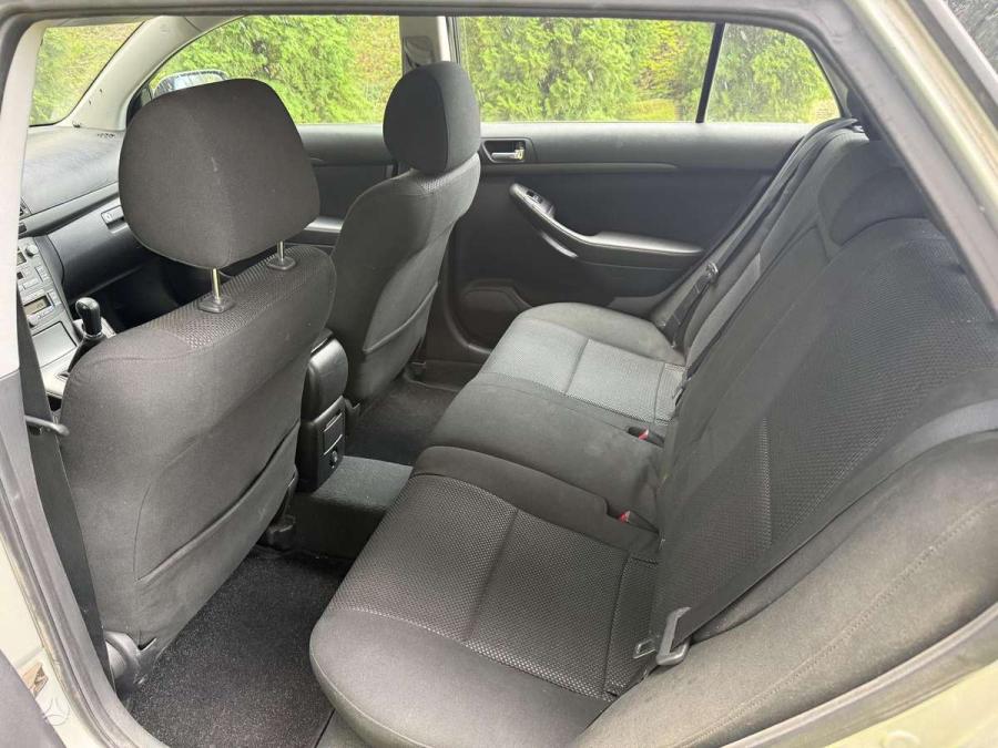 Pelēks Toyota Avensis 2005 Alīta, ar dzinēja tilpumu 2.00 L un nobraukumu 348 tūkst. km par 1050 €, foto 7 vietnē AUTOMOTO.COM.LV