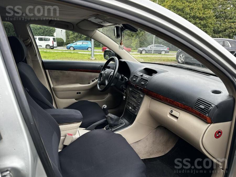 Grey Toyota Avensis 2005 in Riga, with an engine capacity of 2.00 L and mileage of 353 thousand km for 1100 €, photo 7 on AUTOMOTO.COM.LV