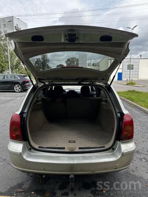 Grey Toyota Avensis 2005 in Riga, with an engine capacity of 2.00 L and mileage of 353 thousand km for 1100 €, photo 9 on AUTOMOTO.COM.LV