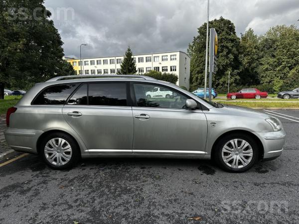 Grey Toyota Avensis 2005 in Riga, with an engine capacity of 2.00 L and mileage of 353 thousand km for 1100 €, photo 5 on AUTOMOTO.COM.LV
