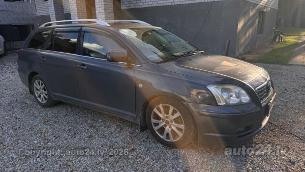 Toyota Avensis 2005 in Tallinn on AUTOMOTO.COM.LV Grey Toyota Avensis 2005 in Tallinn, with an engine capacity of 2.20 L and mileage of 314 thousand km for 700 €, photo 1 on AUTOMOTO.COM.LV