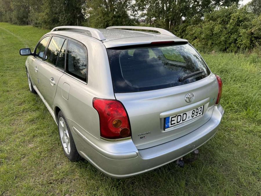 Grey Toyota Avensis 2005 in Alytus, with an engine capacity of 2.00 L and mileage of 347 thousand km for 1950 €, photo 6 on AUTOMOTO.COM.LV
