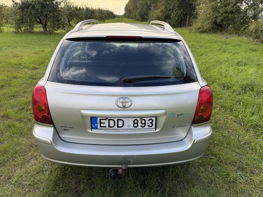 Grey Toyota Avensis 2005 in Alytus, with an engine capacity of 2.00 L and mileage of 347 thousand km for 1950 €, photo 7 on AUTOMOTO.COM.LV