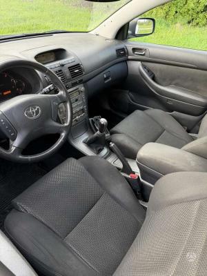 Grey Toyota Avensis 2005 in Alytus, with an engine capacity of 2.00 L and mileage of 347 thousand km for 1950 €, photo 10 on AUTOMOTO.COM.LV