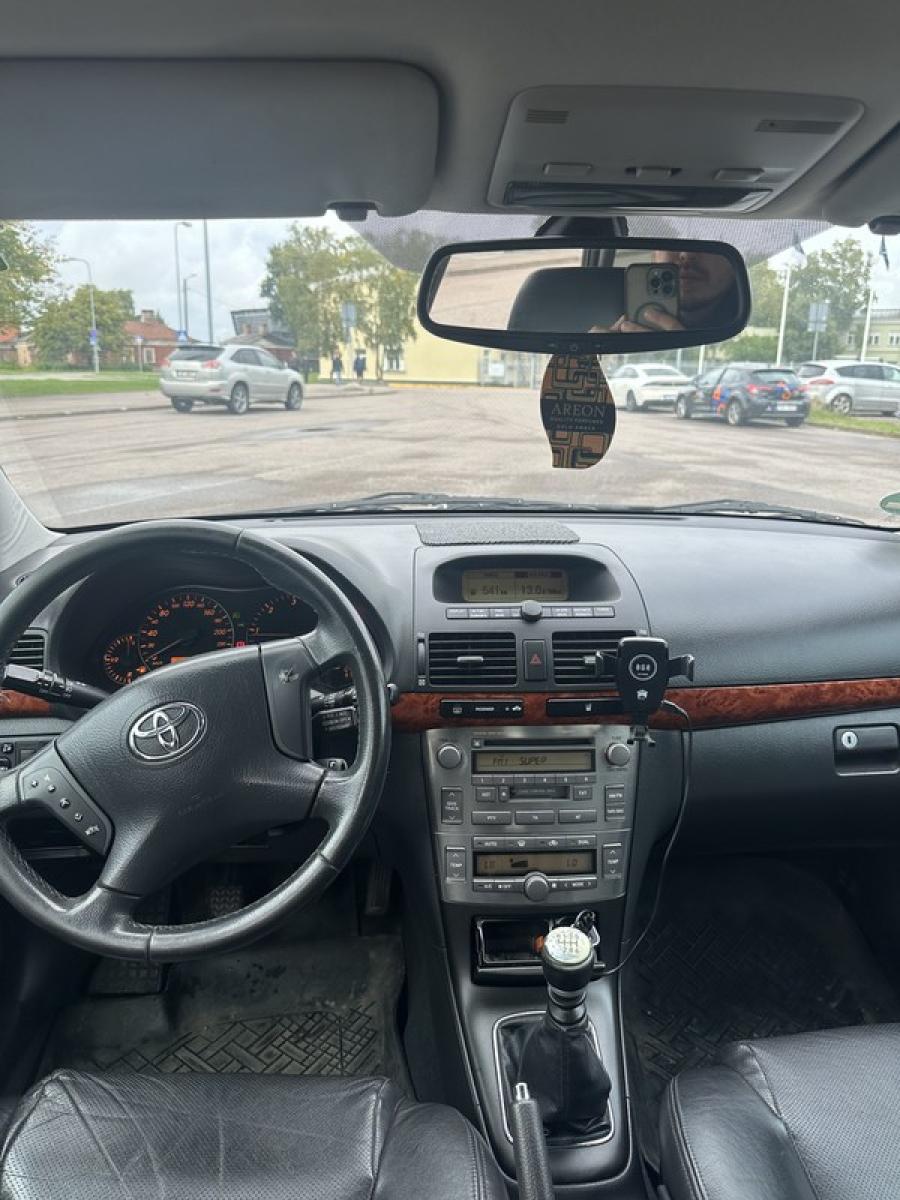 Серый Тойота Авенсис 2005 в Таллин, объемом двигателя 2.20 л и пробегом 327 тыс. км за 1300 €, фото 18 на AUTOMOTO.COM.LV
