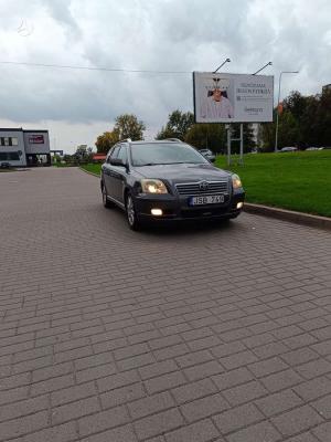 Серый Тойота Авенсис 2005 в Кедайняй, объемом двигателя 1.79 л и пробегом 473 тыс. км за 1700 €, фото 3 на AUTOMOTO.COM.LV