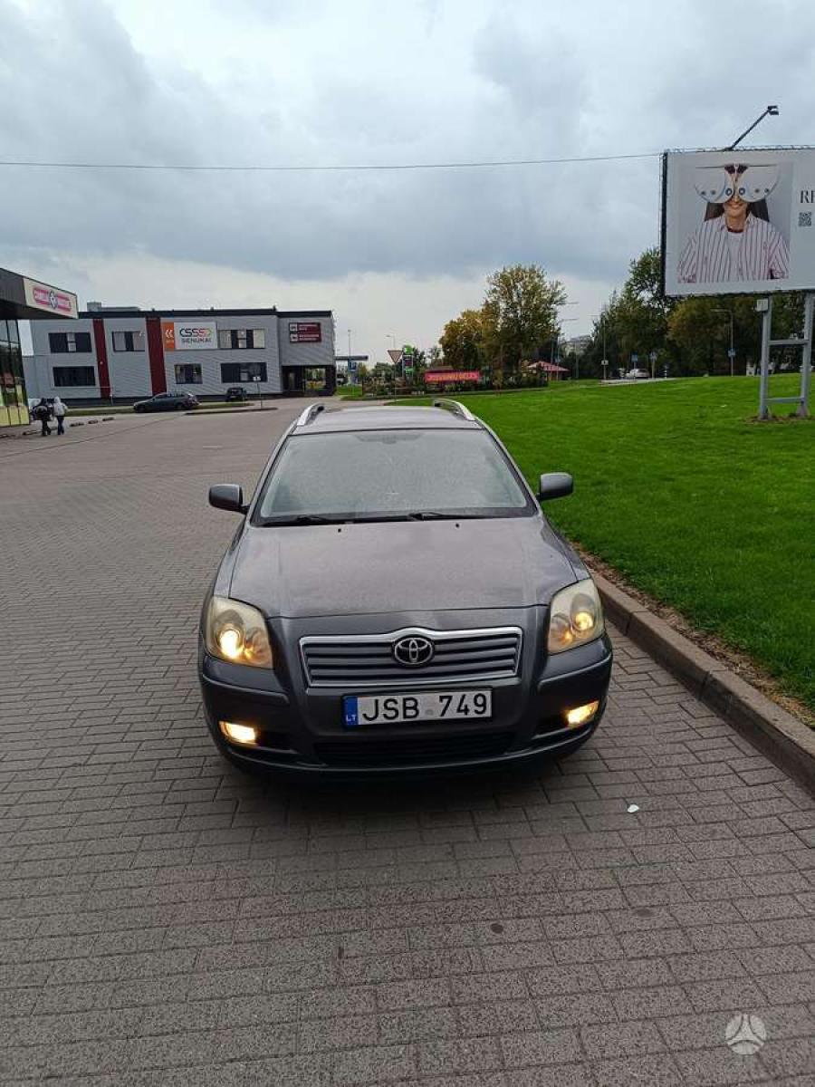 Серый Тойота Авенсис 2005 в Кедайняй, объемом двигателя 1.79 л и пробегом 473 тыс. км за 1700 €, фото 4 на AUTOMOTO.COM.LV