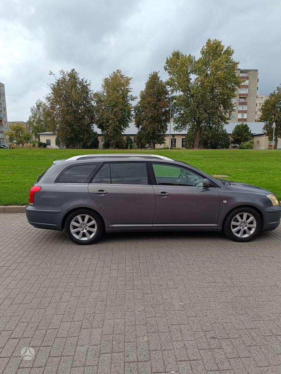 Серый Тойота Авенсис 2005 в Кедайняй, объемом двигателя 1.79 л и пробегом 473 тыс. км за 1700 €, фото 8 на AUTOMOTO.COM.LV