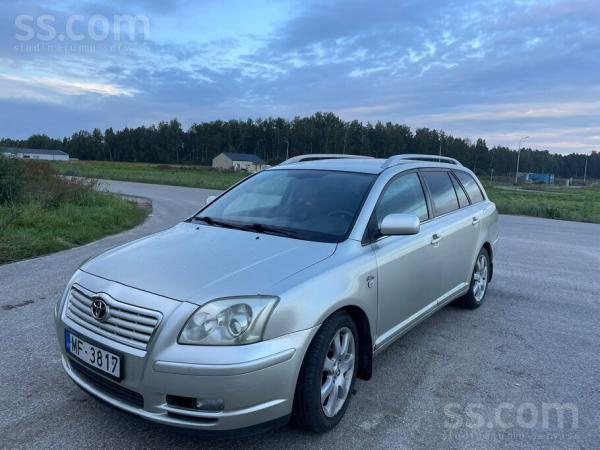 Pelēks Toyota Avensis 2005 Rīga, ar dzinēja tilpumu 2.00 L un nobraukumu 296 tūkst. km par 1700 €, foto 1 vietnē AUTOMOTO.COM.LV