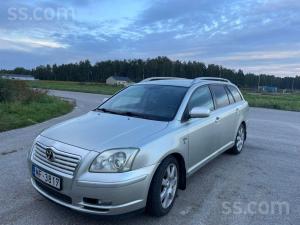 Серый Тойота Авенсис 2005 в Рига, объемом двигателя 2.00 л и пробегом 296 тыс. км за 1700 €, фото 1 на AUTOMOTO.COM.LV