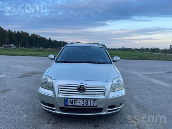 Pelēks Toyota Avensis 2005 Rīga, ar dzinēja tilpumu 2.00 L un nobraukumu 296 tūkst. km par 1700 €, foto 3 vietnē AUTOMOTO.COM.LV