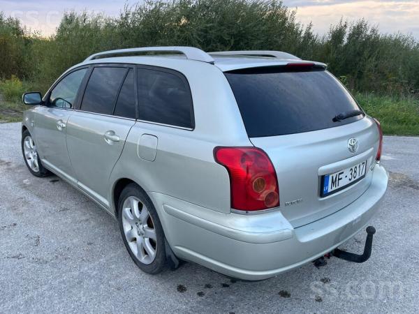Pelēks Toyota Avensis 2005 Rīga, ar dzinēja tilpumu 2.00 L un nobraukumu 296 tūkst. km par 1700 €, foto 8 vietnē AUTOMOTO.COM.LV