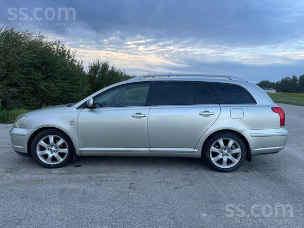 Pelēks Toyota Avensis 2005 Rīga, ar dzinēja tilpumu 2.00 L un nobraukumu 296 tūkst. km par 1700 €, foto 9 vietnē AUTOMOTO.COM.LV