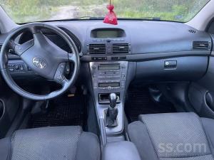 Pelēks Toyota Avensis 2005 Rīga, ar dzinēja tilpumu 2.00 L un nobraukumu 296 tūkst. km par 1700 €, foto 10 vietnē AUTOMOTO.COM.LV