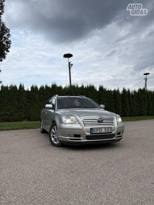 Серый Тойота Авенсис 2005 в Кайшядорис, объемом двигателя 2.00 л и пробегом 357 тыс. км за 1100 €, фото  на AUTOMOTO.COM.LV