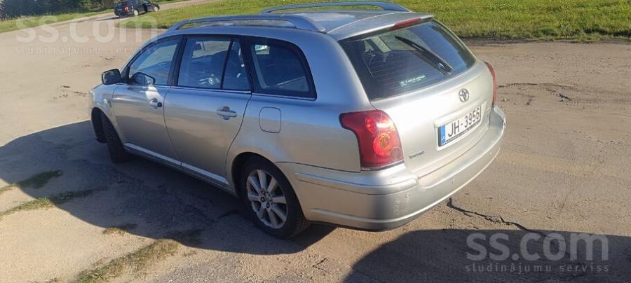 Grey Toyota Avensis 2005 in Riga, with an engine capacity of 2.00 L and mileage of 383 thousand km for 600 €, photo 4 on AUTOMOTO.COM.LV