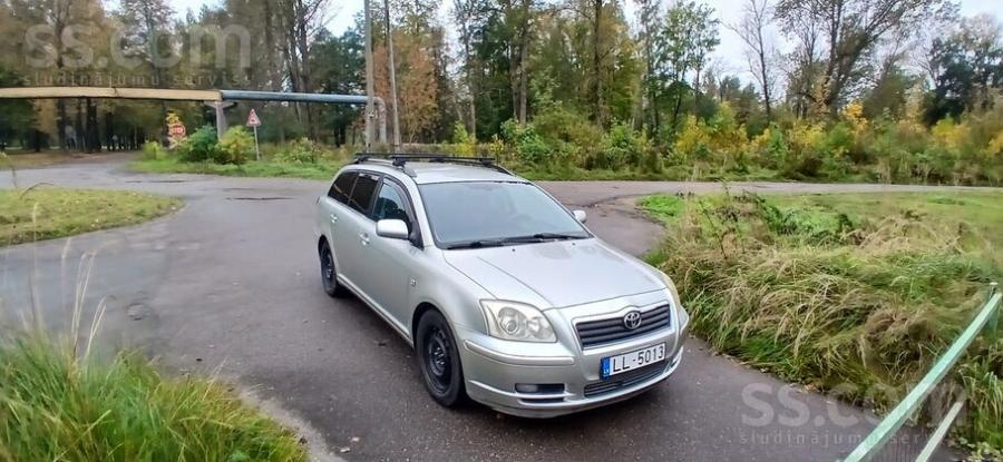 Grey Toyota Avensis 2005 in Riga, with an engine capacity of 2.00 L and mileage of 285 thousand km for 2499 €, photo 3 on AUTOMOTO.COM.LV