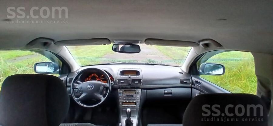 Grey Toyota Avensis 2005 in Riga, with an engine capacity of 2.00 L and mileage of 285 thousand km for 2499 €, photo 6 on AUTOMOTO.COM.LV