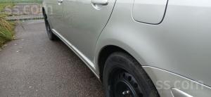 Grey Toyota Avensis 2005 in Riga, with an engine capacity of 2.00 L and mileage of 285 thousand km for 2499 €, photo 15 on AUTOMOTO.COM.LV