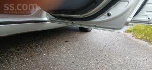 Grey Toyota Avensis 2005 in Riga, with an engine capacity of 2.00 L and mileage of 285 thousand km for 2499 €, photo 17 on AUTOMOTO.COM.LV