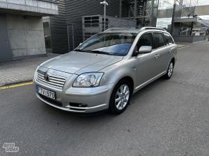 Серый Тойота Авенсис 2005 в Вильнюс, объемом двигателя 2.00 л и пробегом 301 тыс. км за 1750 €, фото  на AUTOMOTO.COM.LV