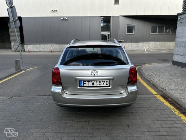 Grey Toyota Avensis 2005 in Vilnius, with an engine capacity of 2.00 L and mileage of 301 thousand km for 1750 €, photo 8 on AUTOMOTO.COM.LV