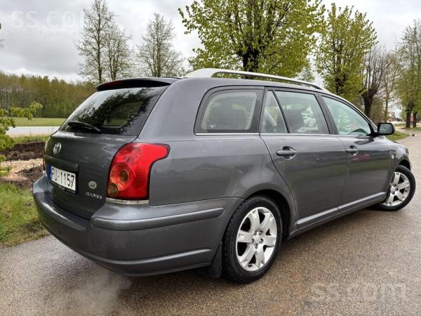 Grey Toyota Avensis 2006 in Ogre, with an engine capacity of 1.80 L and mileage of 347 thousand km for 1880 €, photo 7 on AUTOMOTO.COM.LV