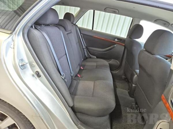 Pelēks Toyota Avensis 2006 Tallina, ar dzinēja tilpumu 2.20 L un nobraukumu 183 tūkst. km par 2250 €, foto 11 vietnē AUTOMOTO.COM.LV