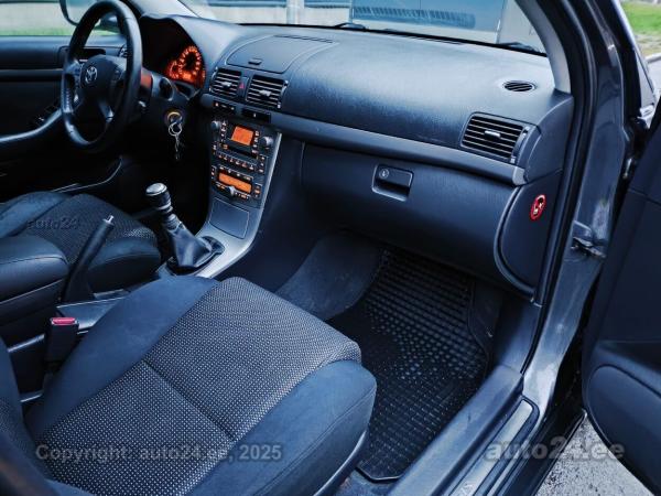 Pelēks Toyota Avensis 2006 Tallina, ar dzinēja tilpumu 2.20 L un nobraukumu 320 tūkst. km par 2498 €, foto 11 vietnē AUTOMOTO.COM.LV