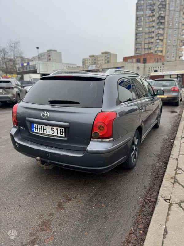 Pelēks Toyota Avensis 2006 Kauņa, ar dzinēja tilpumu 2.23 L un nobraukumu 360 tūkst. km par 1400 €, foto 4 vietnē AUTOMOTO.COM.LV