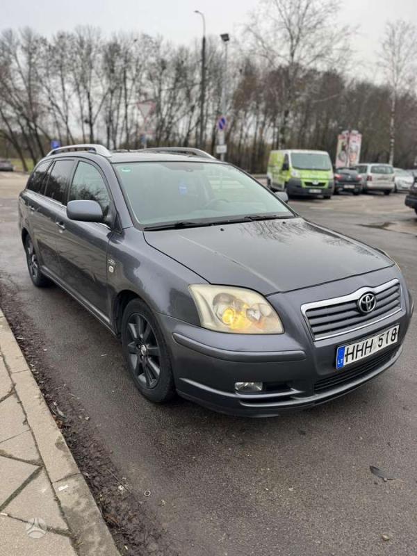 Pelēks Toyota Avensis 2006 Kauņa, ar dzinēja tilpumu 2.23 L un nobraukumu 360 tūkst. km par 1400 €, foto 5 vietnē AUTOMOTO.COM.LV