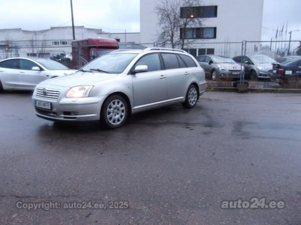 Pelēks Toyota Avensis 2006 Tallina, ar dzinēja tilpumu 2.00 L un nobraukumu 352 tūkst. km par 1450 €, foto 1 vietnē AUTOMOTO.COM.LV