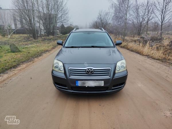 Pelēks Toyota Avensis 2006 Viļņa, ar dzinēja tilpumu 2.20 L un nobraukumu 300 tūkst. km par 1500 €, foto 2 vietnē AUTOMOTO.COM.LV