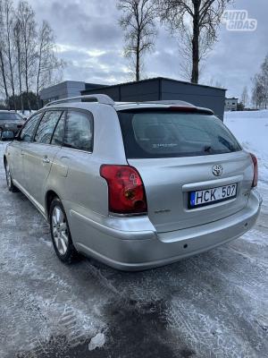 Pelēks Toyota Avensis 2006 Viļņa, ar dzinēja tilpumu 2.00 L un nobraukumu 350 tūkst. km par 1400 €, foto 3 vietnē AUTOMOTO.COM.LV