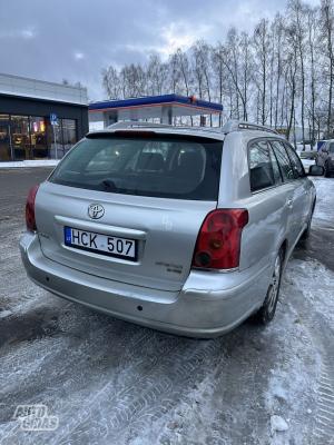 Pelēks Toyota Avensis 2006 Viļņa, ar dzinēja tilpumu 2.00 L un nobraukumu 350 tūkst. km par 1400 €, foto 4 vietnē AUTOMOTO.COM.LV