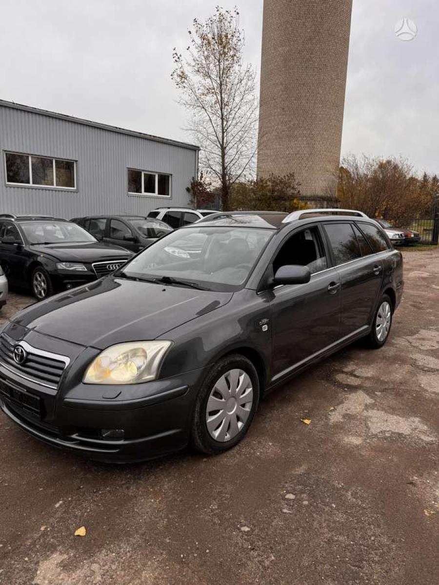Pelēks Toyota Avensis 2006 Vilkaviškis, ar dzinēja tilpumu 2.23 L un nobraukumu 308 tūkst. km par 1400 €, foto 1 vietnē AUTOMOTO.COM.LV