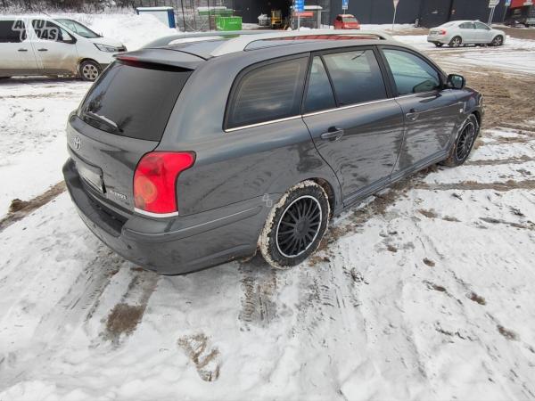 Grey Toyota Avensis 2006 in Vilnius, with an engine capacity of 2.20 L and mileage of 320 thousand km for 1500 €, photo 5 on AUTOMOTO.COM.LV