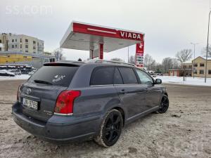 Pelēks Toyota Avensis 2006 Rīga, ar dzinēja tilpumu 2.20 L un nobraukumu 428 tūkst. km par 1680 €, foto 4 vietnē AUTOMOTO.COM.LV