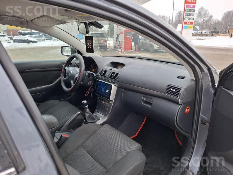 Pelēks Toyota Avensis 2006 Rīga, ar dzinēja tilpumu 2.20 L un nobraukumu 428 tūkst. km par 1680 €, foto 5 vietnē AUTOMOTO.COM.LV